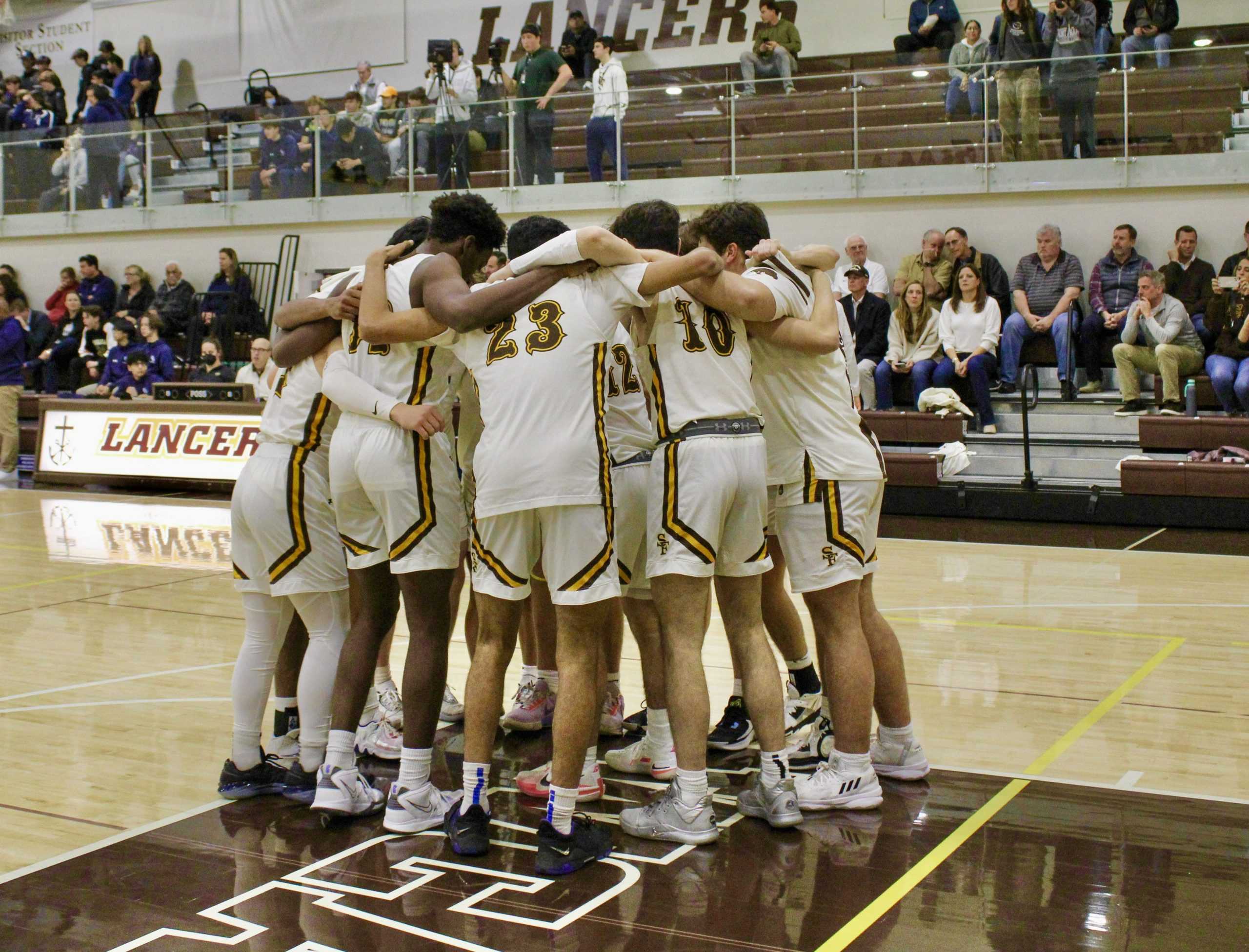 Boys’ varsity basketball aims to win as WCAL concludes – The Lancer